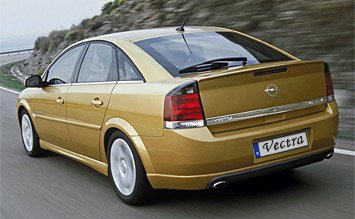 Opel Vectra 2.0 E car hire in Sliven